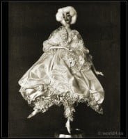 Lotte Pritzel. Dolls for the showcase.