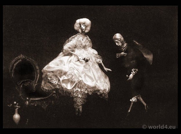 Lotte Pritzel. Dolls for the showcase.