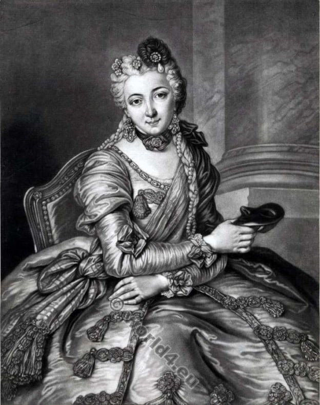 Mme de Pompadour. The most elegant women of the Rococo period.